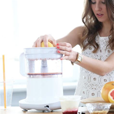 A Comprehensive Guide To Choosing The Best Small Juicer Machine Evoloophome