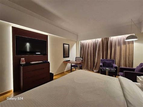 Manjeera Sarovar Premiere 헕헢헢헞 Rajahmundry Hotel