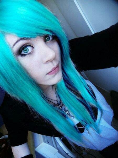 Iris Adamsons Instagram Twitter And Facebook On Idcrawl