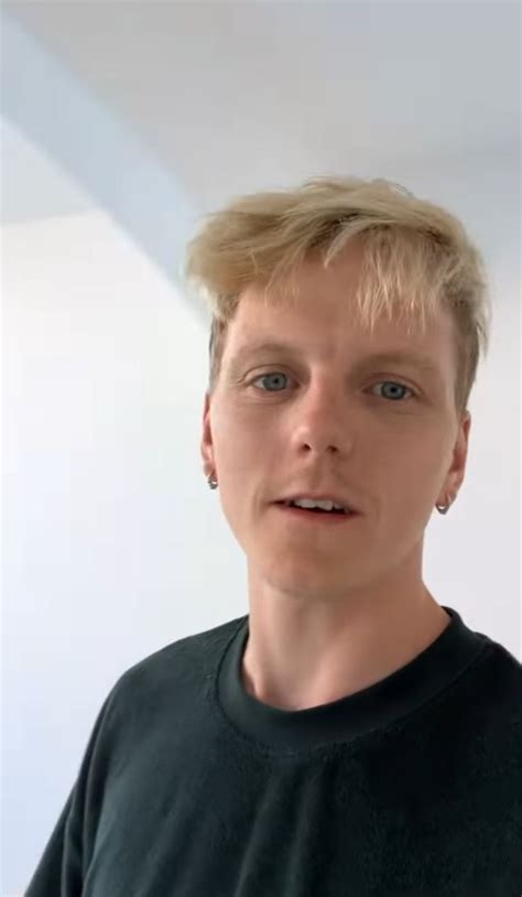 Pin By Jonnie Vandyne On Laurits Strand Jonas Curls