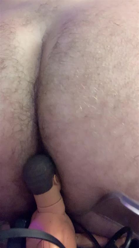 Giant Farts On Tiny Man Video 3