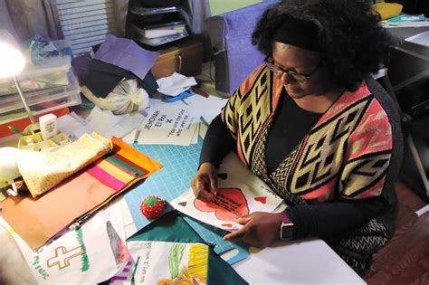 Retirement Communities Cater To Lgbt Population Wsj