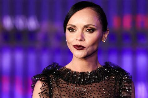 Christina Ricci Sustine Ca A Fost Amenintata Cu Un Proces Pentru Ca A Refuzat Sa Filmeze O Scena