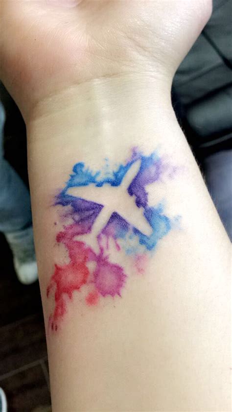 Pin By Barbara Flores On Tiny Tatoos Tattoos Watercolor Tattoo