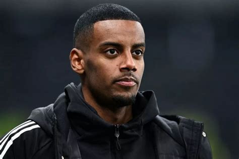 الکساندر ایساک در لیست تور پیش‌فصل نیوکاسل نیست فوتبالی