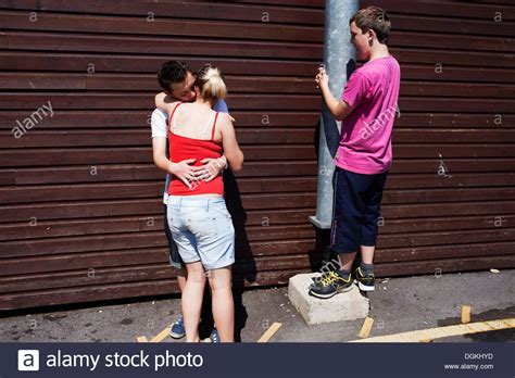 Voyeur Street City Fotos Und Bildmaterial In Hoher Auflösung Alamy
