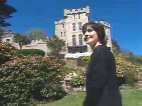 Irish Superstar Enya Lives Alone In Castle With 12 Cats Video