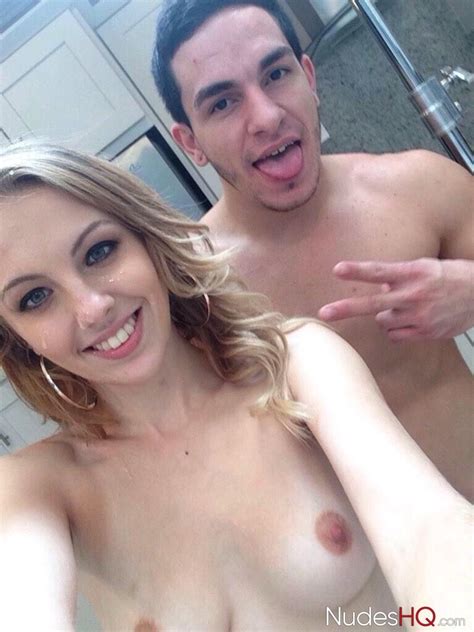 Sexy Hottie Takes Selfpics 18765 112 Porn Pic Eporner