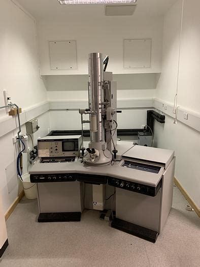 Used Hitachi H600 Transmitted Electron Microscope Tem Lab For Sale