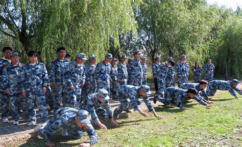 【经管学院】热血铸青春 英姿赋韶华——经管学院开展学生军事拉练活动