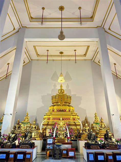 ปรัชญา And คำคม ความสำเร็จมีต้นทางจากการยอมรับความจริงและต่อสู้ Facebook