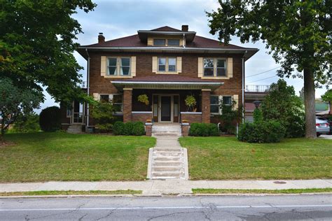 1927 American Foursquare — Olive And June