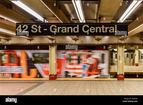 New York City October 14 2017 42 St Shuttle Train Entering Grand Central Subway Station In