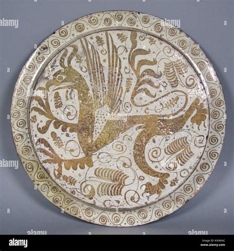 This Deep Dish Features Simple Yet Elegant Design Elements Showcasing The Craftsmanship Of The