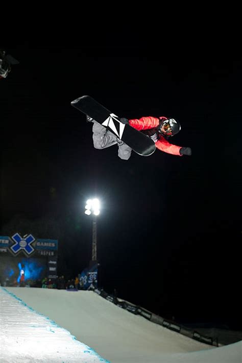 5 Questions With Olympic Snowboarder Elena Hight Bullz Eye Blog
