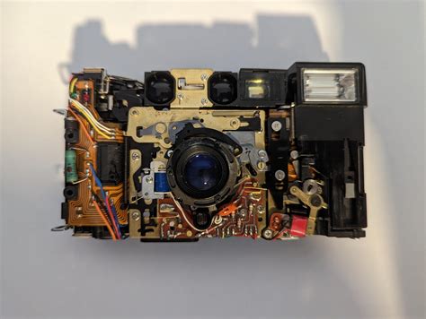 Nikon L35af Shutter Stuck In Down Position Is There A Way To Fix