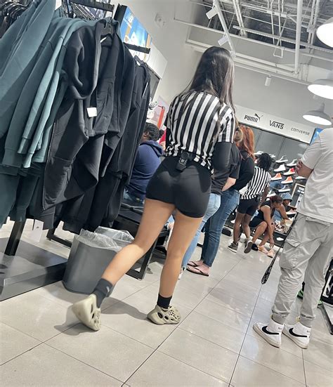 Pretty Slim Thick Latina Oc Spandex Leggings And Yoga Pants Forum
