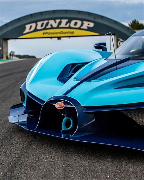 ブガッティさんのインスタグラム写真 ブガッティinstagram 「the Bugatti Bolide Takes To The