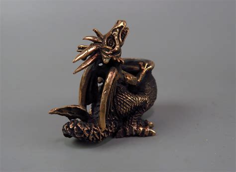 ᐈ Tiny Dragon Buy In The Online Store Pipeoclock