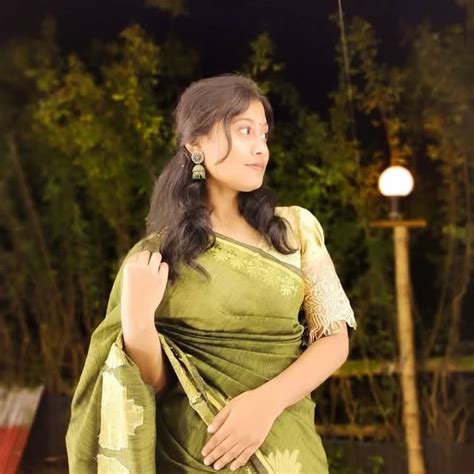 🦋🌿mis Butterfly🦋🌿 Mumta Hena Ahona • Threads Say More