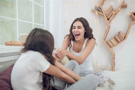 Prova A Farti Il Solletico Da Solo Non Riesci A Ridere La Scienza Ti Spiega Il Perché