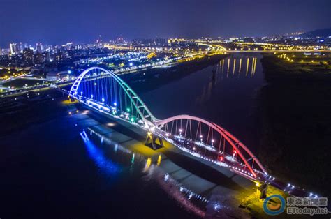 璀璨光雕點亮水岸！賞夜景好去處 新北市3大夢幻景觀橋 Ettoday旅遊雲 Ettoday新聞雲