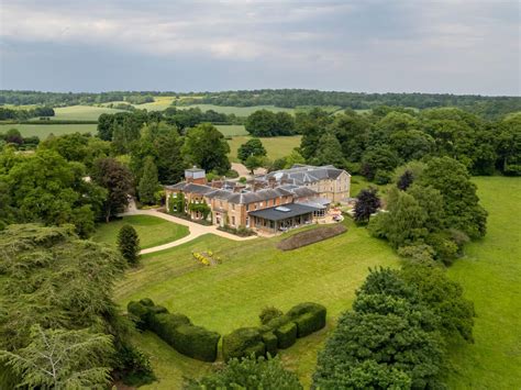 The Retreat At Elcot Park An Award Winning Bolthole In Berkshire