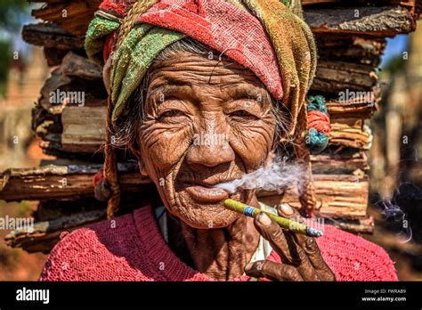 Wrinkled Old Lady Hi Res Stock Photography And Images Alamy