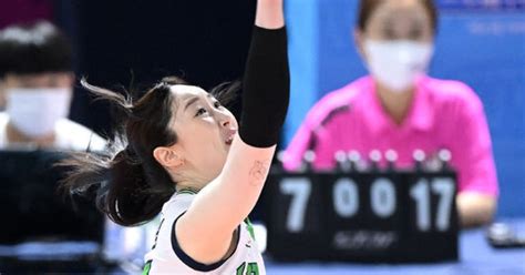 고예림gs칼텍스 뚫어보자 사진