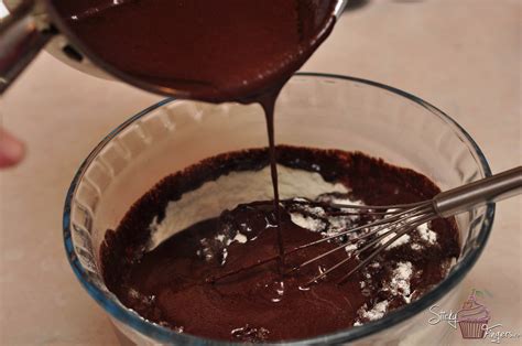 Prajitura Sex La Tava Stickyfingers Ro