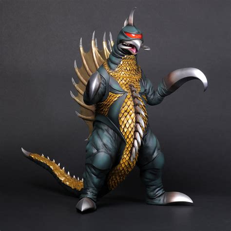 Gigan Armored Monster With Chainsaw Arm Monsterpedia Godzilla