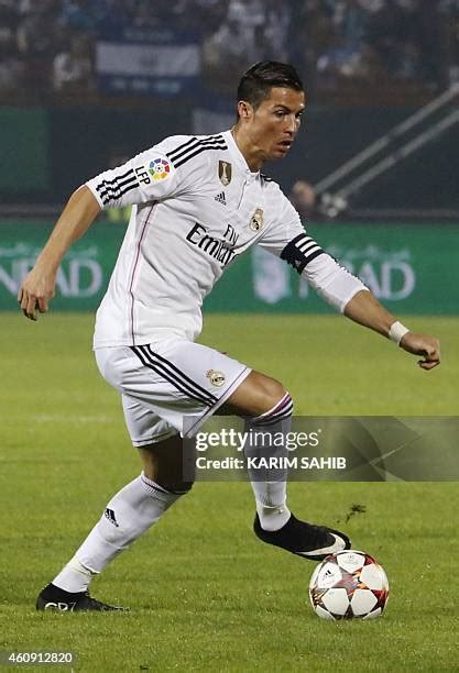 Cristiano Ronaldo Dribbling Photos And Premium High Res Pictures Getty Images