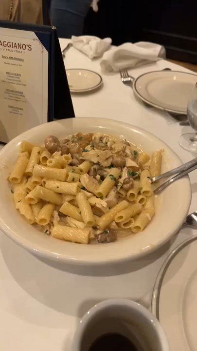 Maggianos Little Italy Updated May 2025 4930 Photos And 3775 Reviews