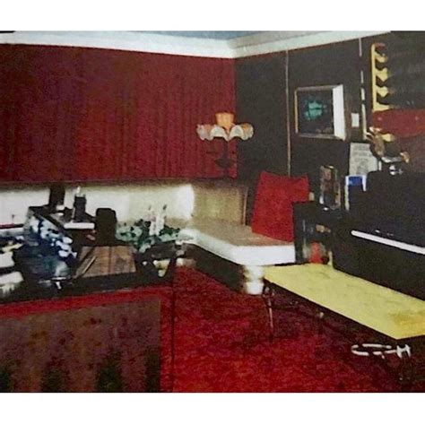 Elviss Upstairs Office At Graceland In The 1970s