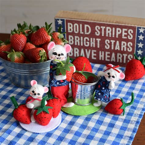 2024 Strawberry Mouse Bundle Annalee Dolls