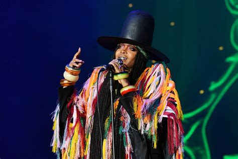 Erykah Badu Festeggia I 20 Anni Del Suo Mamas Gun Quante Volte è