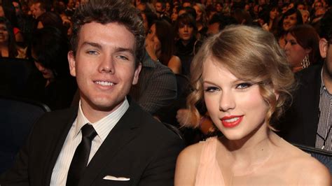 Everything We Know About Taylor Swifts Brother Austin Dalmaportal