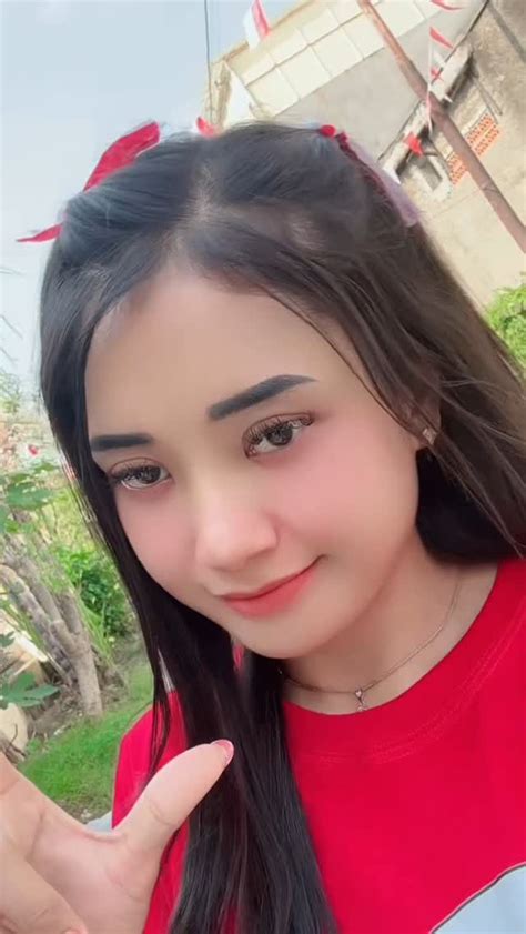 Dea Gemoy Deagemoy1 • Instagram Photos And Videos