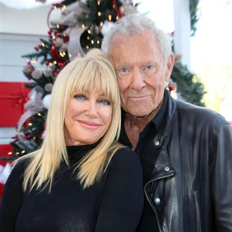 Suzanne Somers Gala De