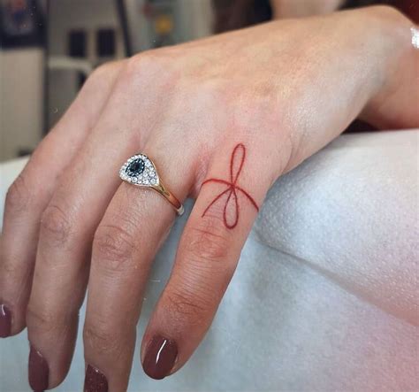 30 Eye Catching Red Tattoos Ideas And Their Meanings Tatuagens