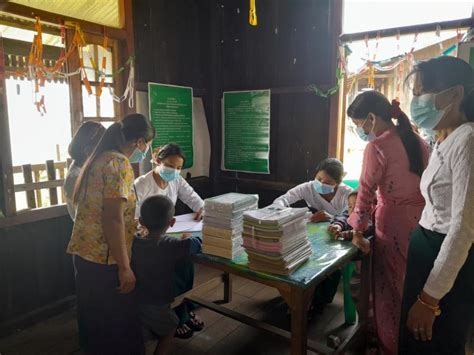 ဆွမ်ပရာဘွမ်မြို့နယ်၌ ကျောင်းသား ကျောင်းသူများအား စတင်ကျောင်းအပ်လက်ခံ