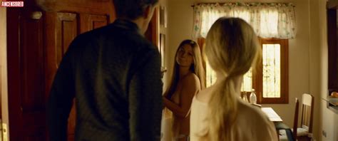 Naked Veronika Mackova In Gangster Ka