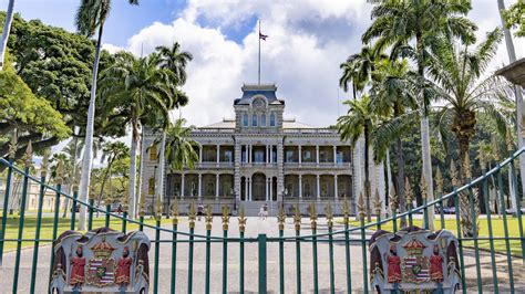 Hidden In Downtown Honolulu Is Americas Only Royal Castle Which Was