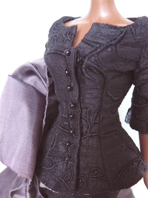 16 Adele Makeda Suited Luxury