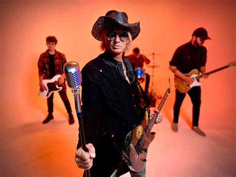 Confira O Novo Clipe De Matney Roadie Metal