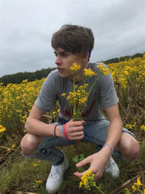 Pin On 7 Evann Couple Photos Couples Photo