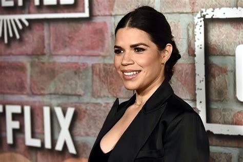 Dirigirá America Ferrera Una Película Muy Mexicana