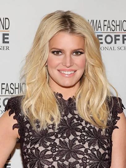 Without Bangs Wavy 16 Lace Front Jessica Simpson Wigs
