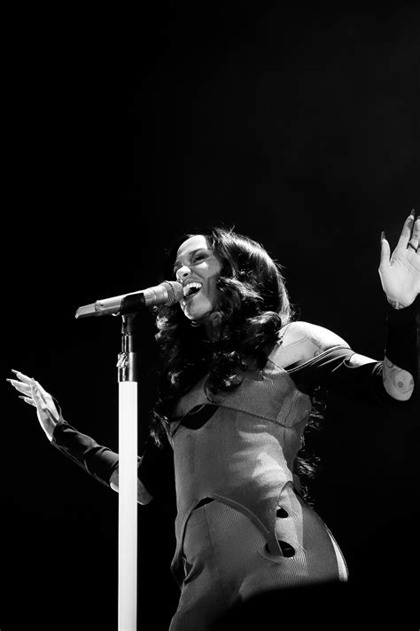 Meet Donovan Carter Canvasrebel Magazine