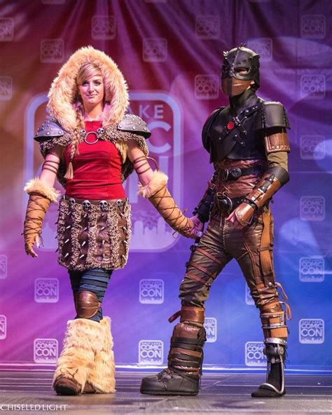 Astrid And Hiccup Astrid Cosplay Couples Cosplay Amazing Cosplay